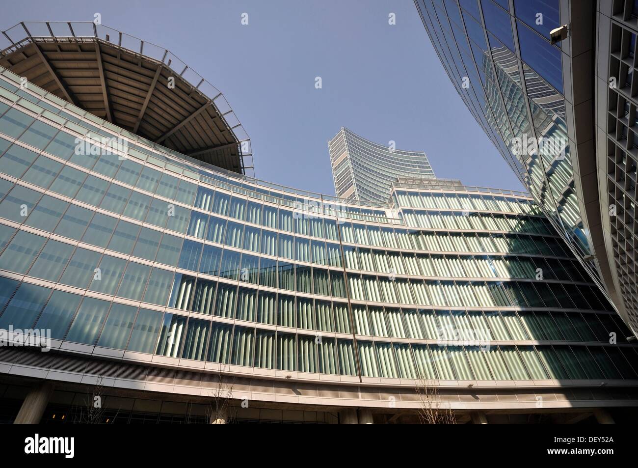 New building, Milan, Italy Stock Photo - Alamy