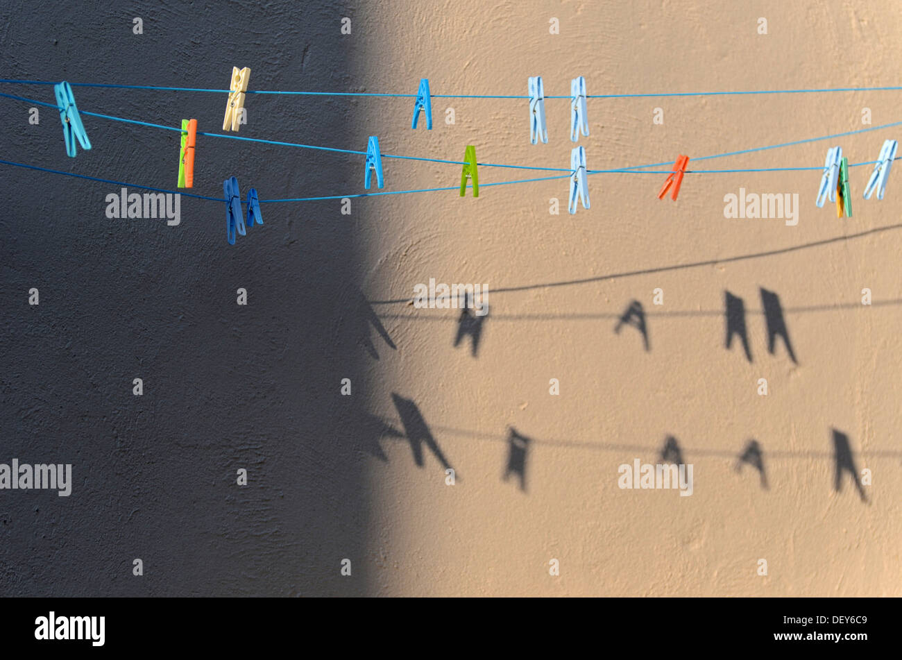 Pegs on washing lines hi-res stock photography and images - Alamy