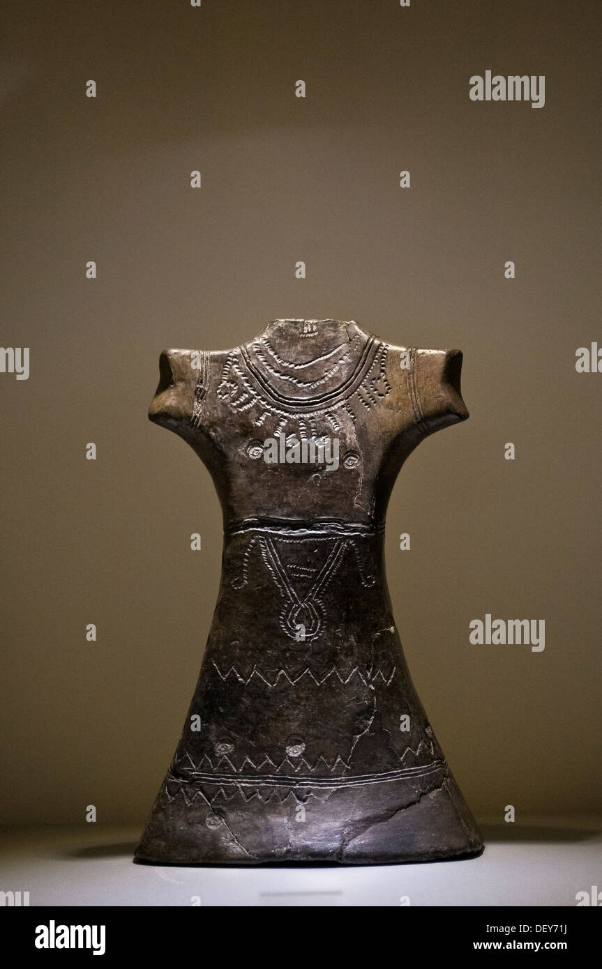Bronze age Female Idol figurine, Archaeological museum, Zagreb, Croatia ...