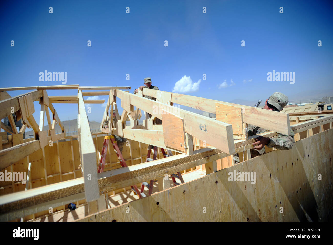 Afghanistan u s army soldiers with the 149th vertical construction ...