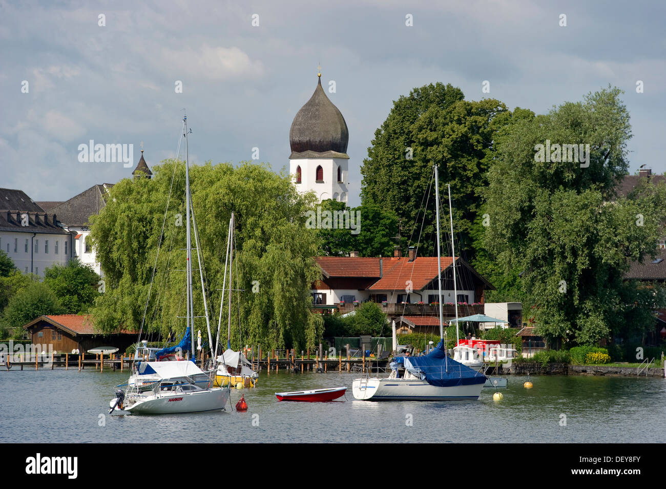 The island Frauenchiemsee or Fraueninsel, Chiemsee Lake, Chiemgau ...