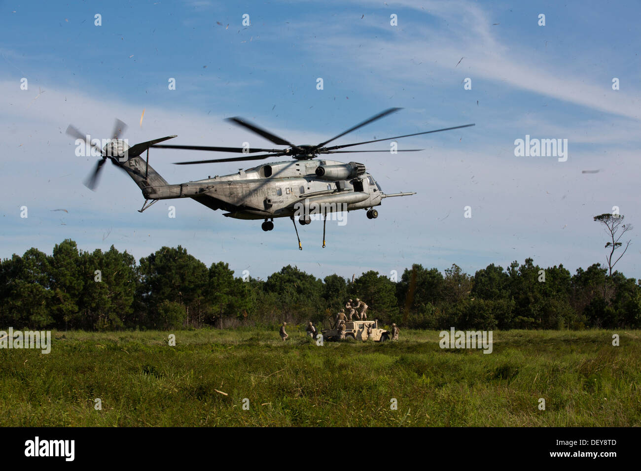 U s marines from marine heavy helicopter squadron 464 hi-res stock ...