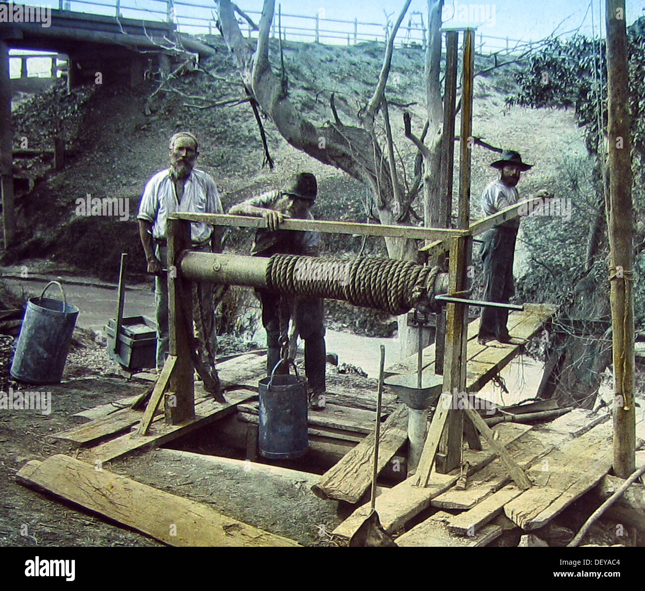 Gold prospecting in Queensland Australia - digging on a Payable Reef ...