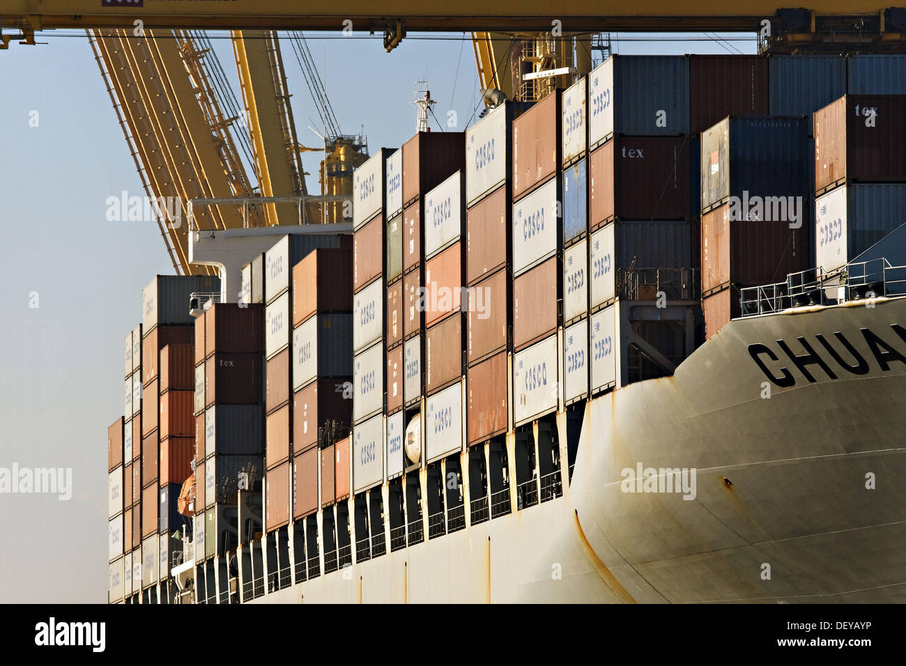 Portacontenedores portacontenedores hi-res stock photography and images ...