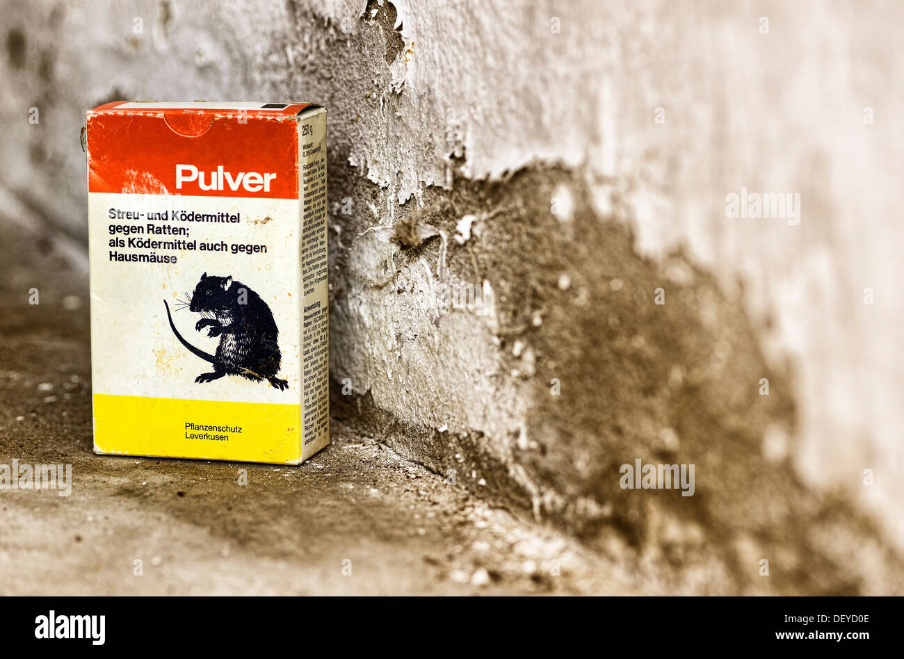 Rat poison hi-res stock photography and images - Alamy
