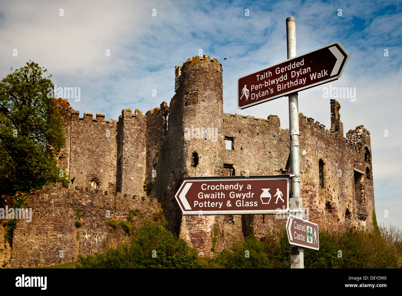 Laugharne Castle Wales Stock Photos & Laugharne Castle Wales Stock ...