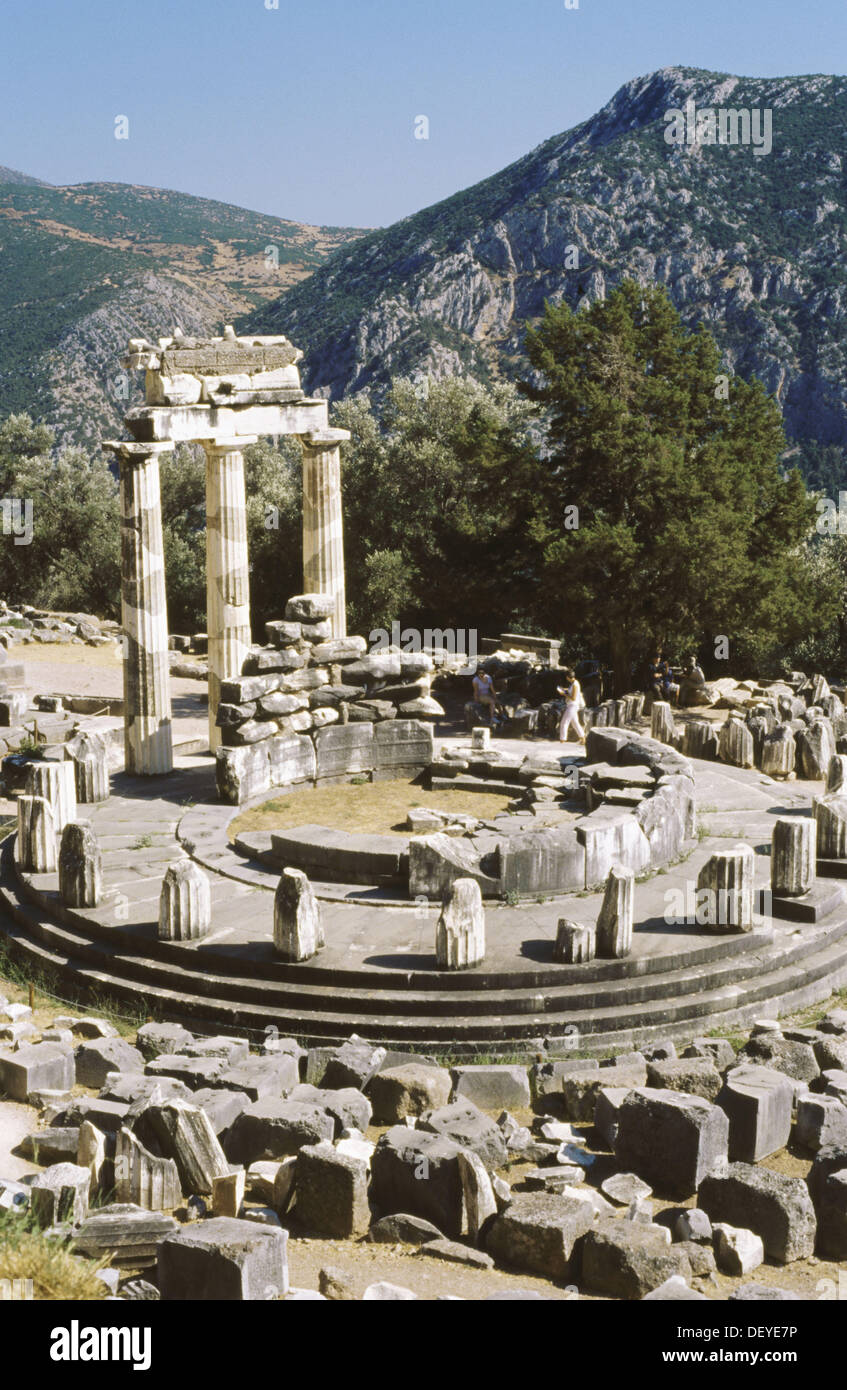 Tholos in the sanctuary of athena pronaia hi-res stock photography and ...