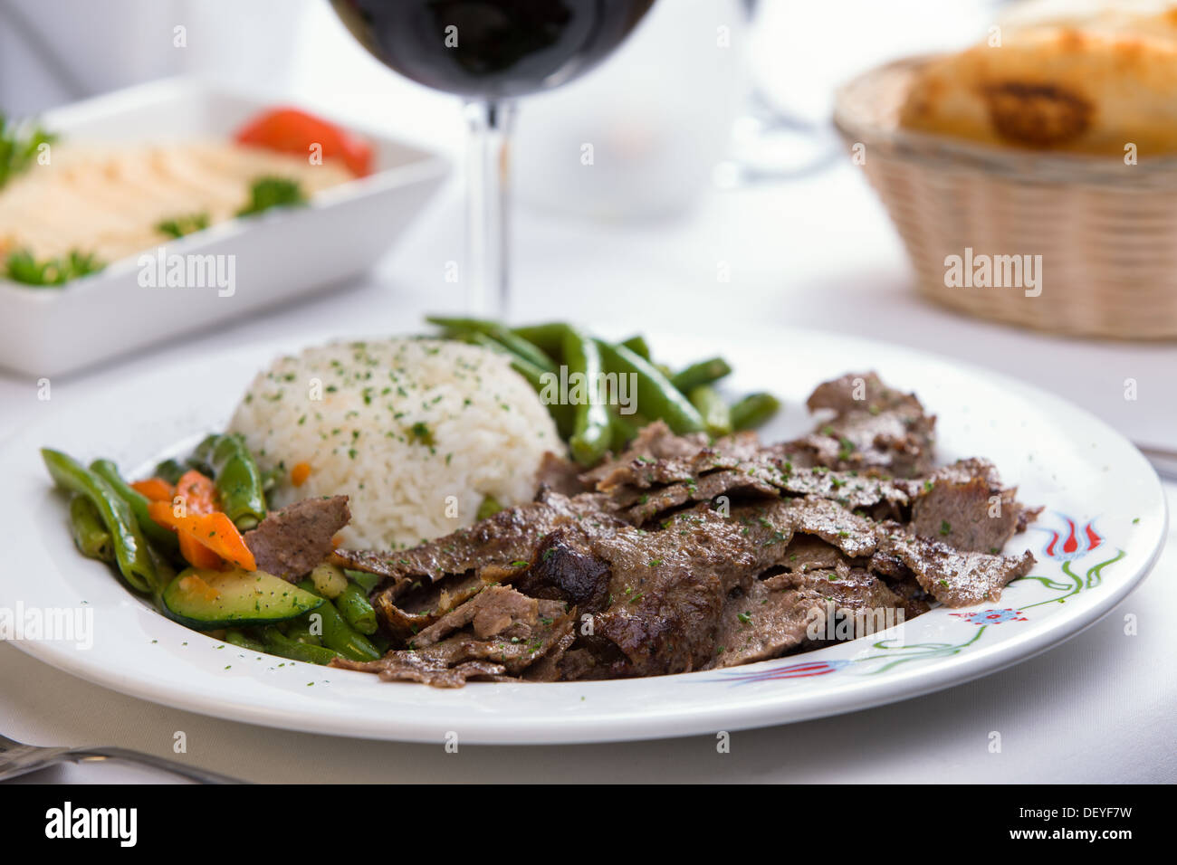 Hummus and pita hi-res stock photography and images - Alamy