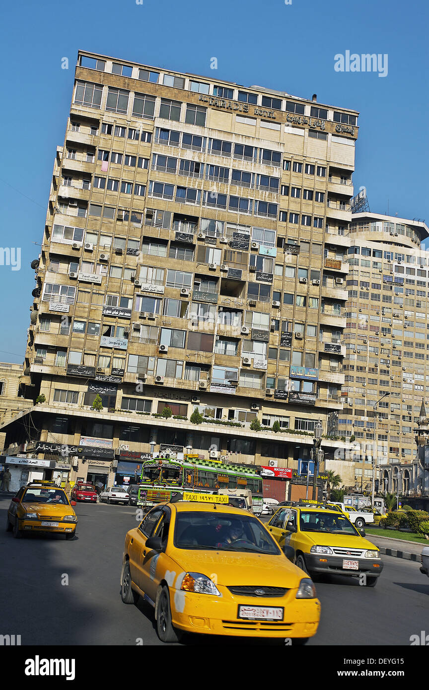 Damascus syria street scene hi-res stock photography and images - Alamy