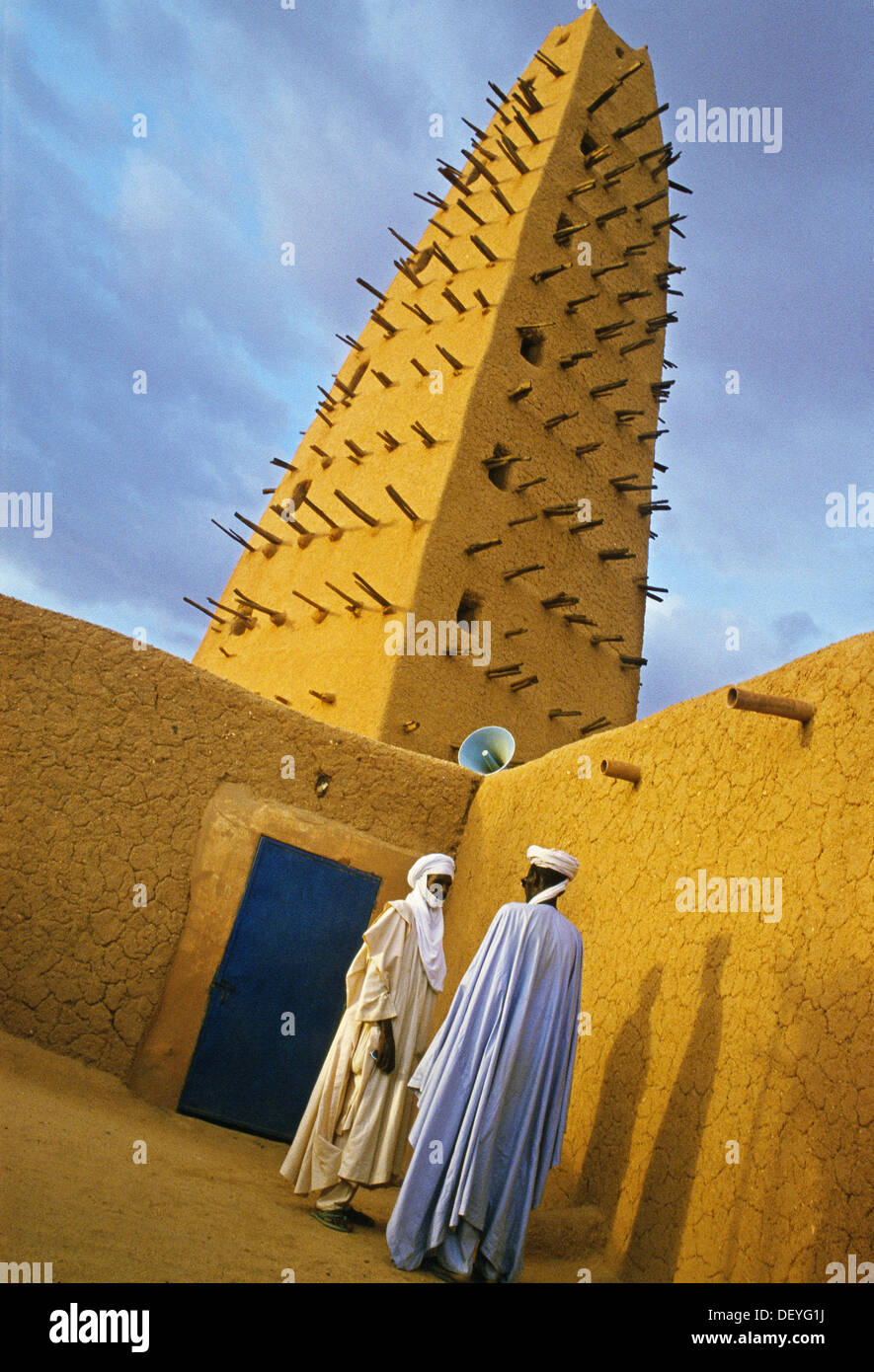 Islamic architecture in niger hi-res stock photography and images - Alamy
