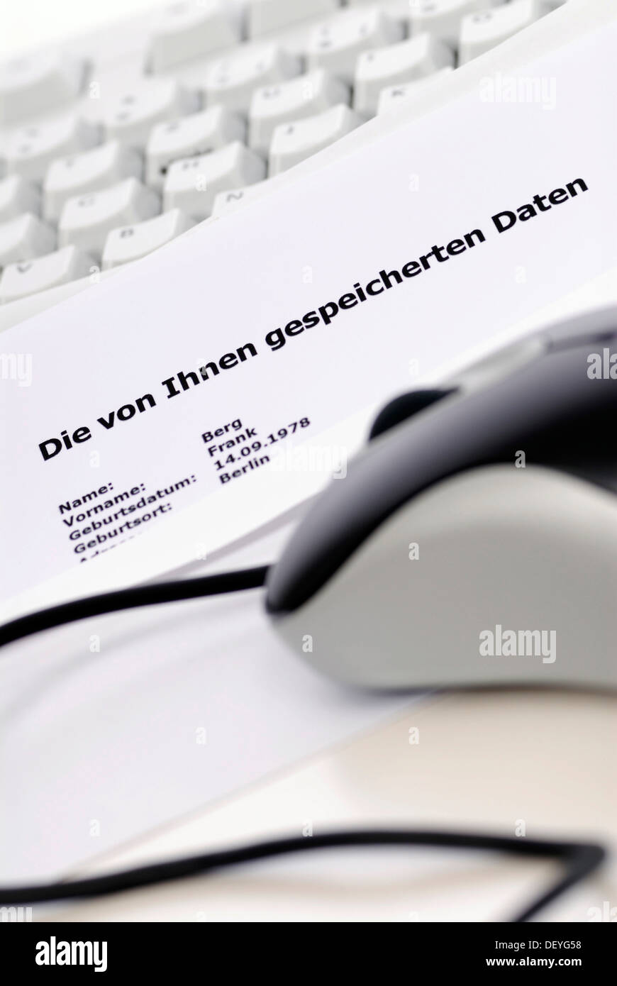 Data letter on a computer keyboard, symbolic image Stock Photo - Alamy