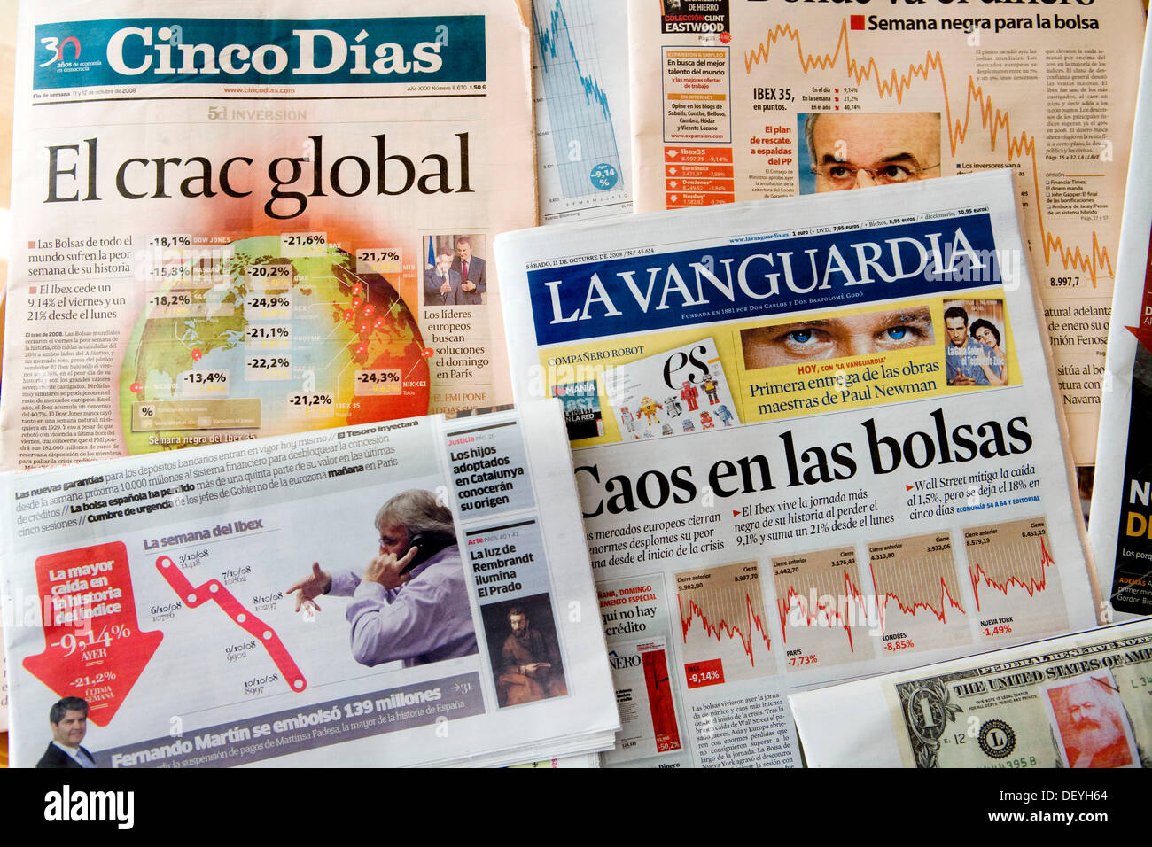 2008 crash newspaper hi-res stock photography and images - Alamy