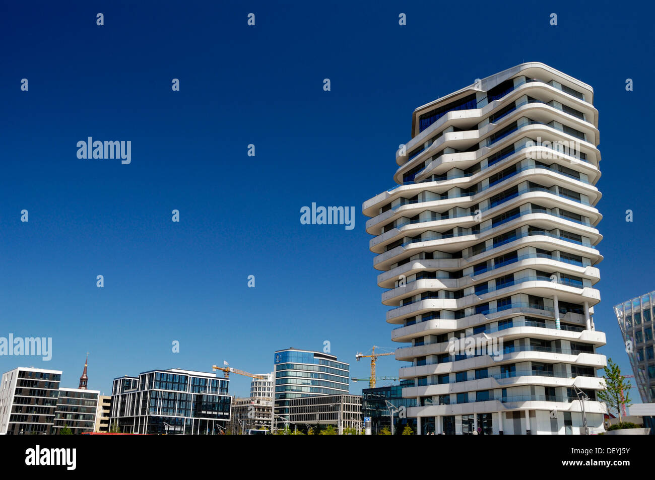 The apartment building Marco-Polo-Tower, Strandkai quay, Hafencity ...