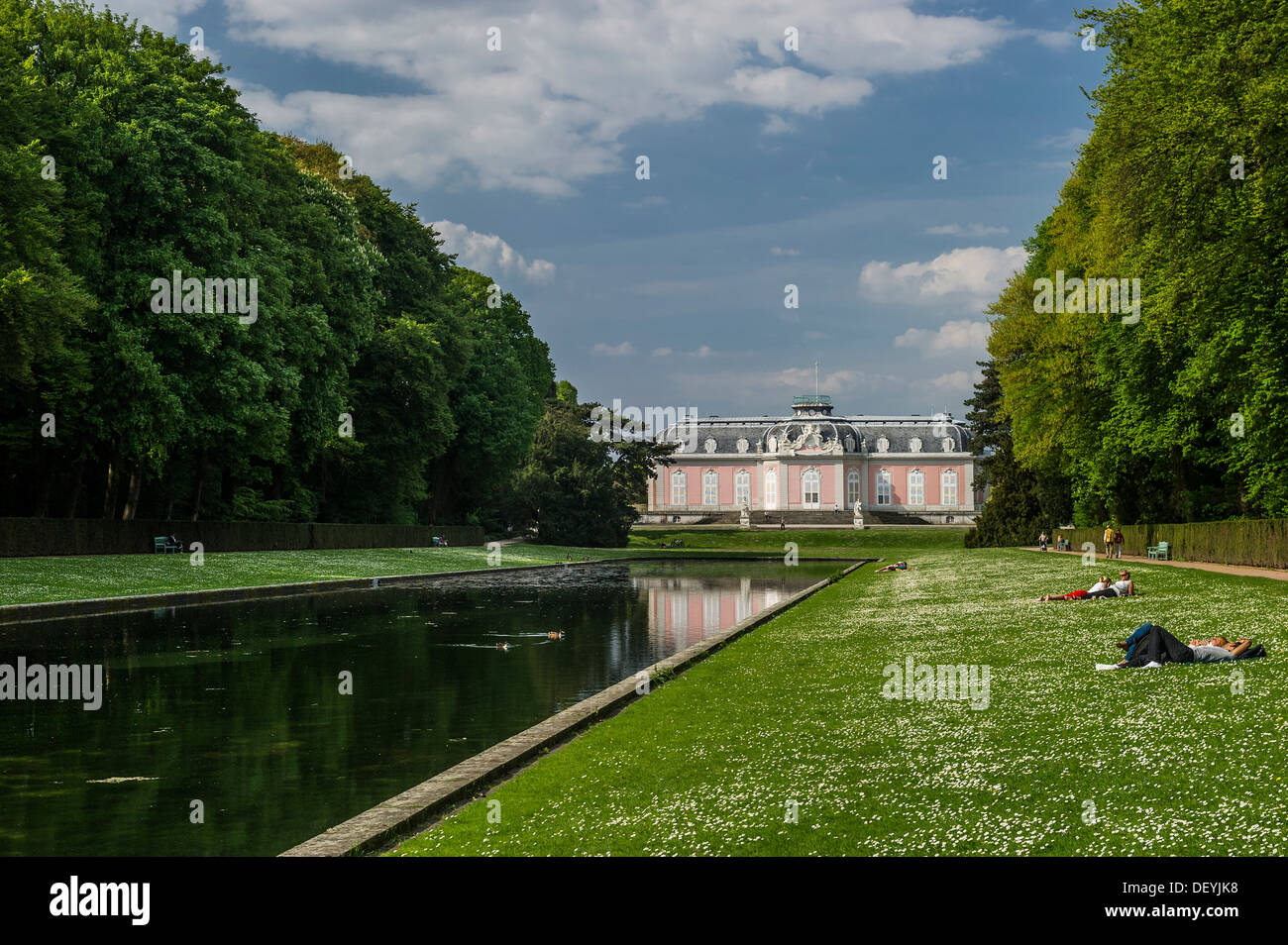 Benrath palace dusseldorf hi-res stock photography and images - Alamy