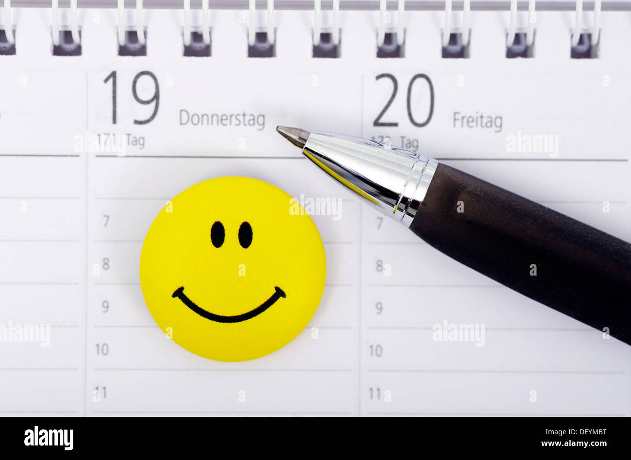 Smiley ball smile smiling hi-res stock photography and images - Alamy