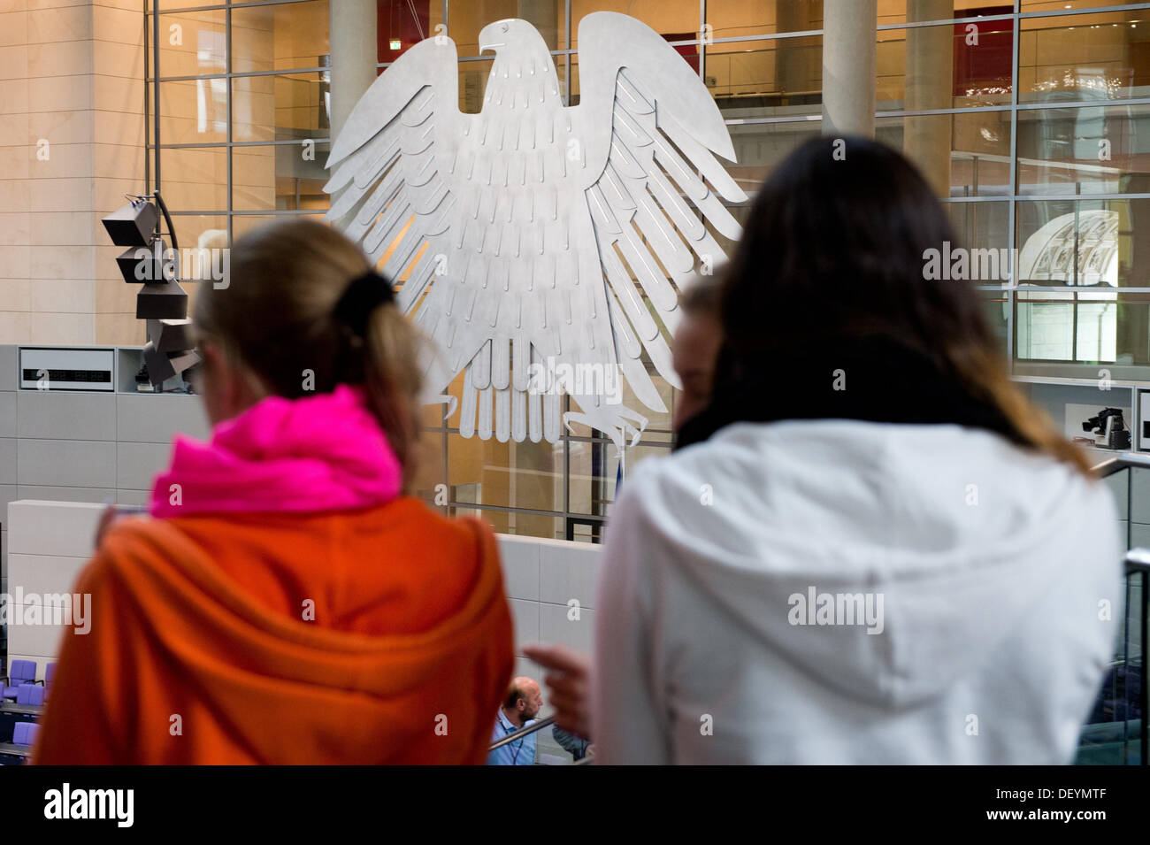 People visit the plenary room of the German parliament (Bundestag ...