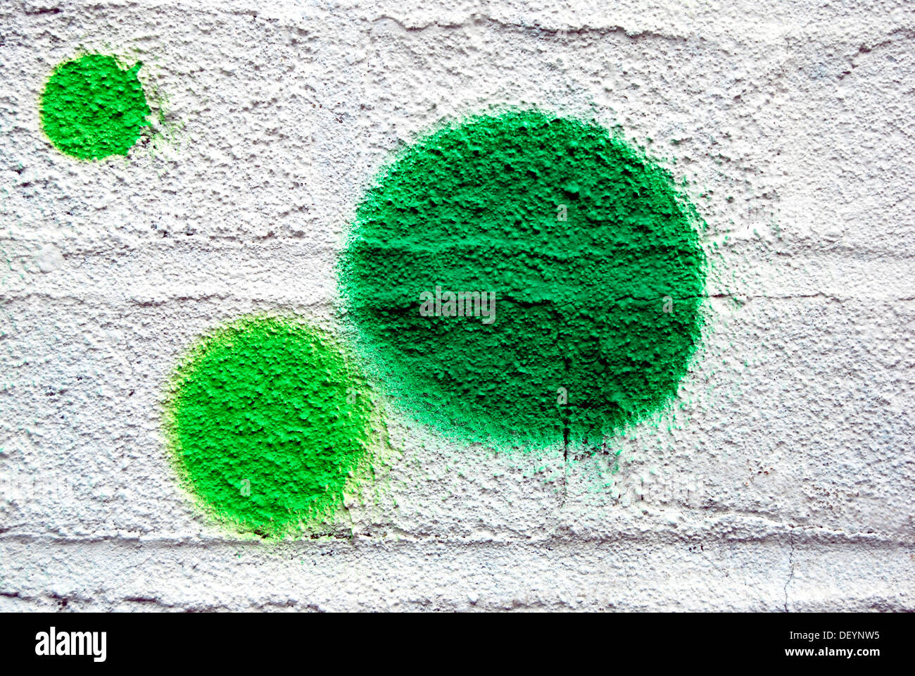 Green dots, graffiti Stock Photo - Alamy