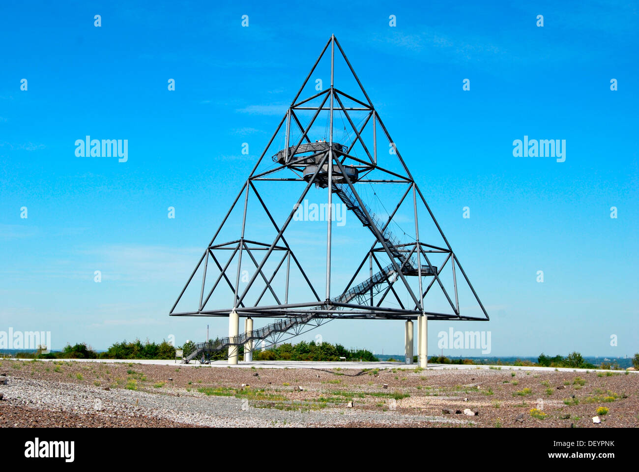 Shape Pyramids Tetrahedron Pyramid High Resolution Stock Photography ...