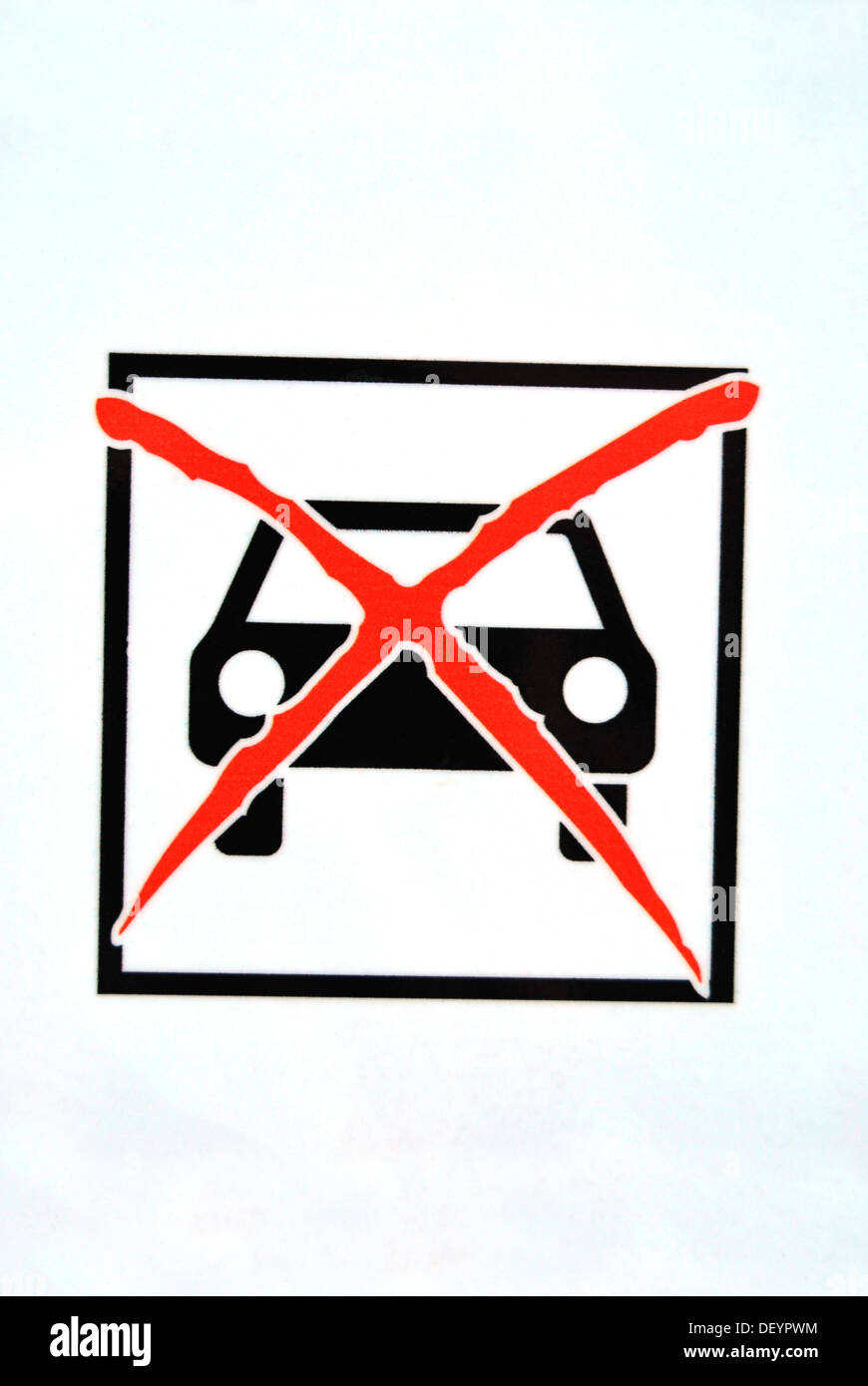 Prohibition sign, no cars Stock Photo - Alamy