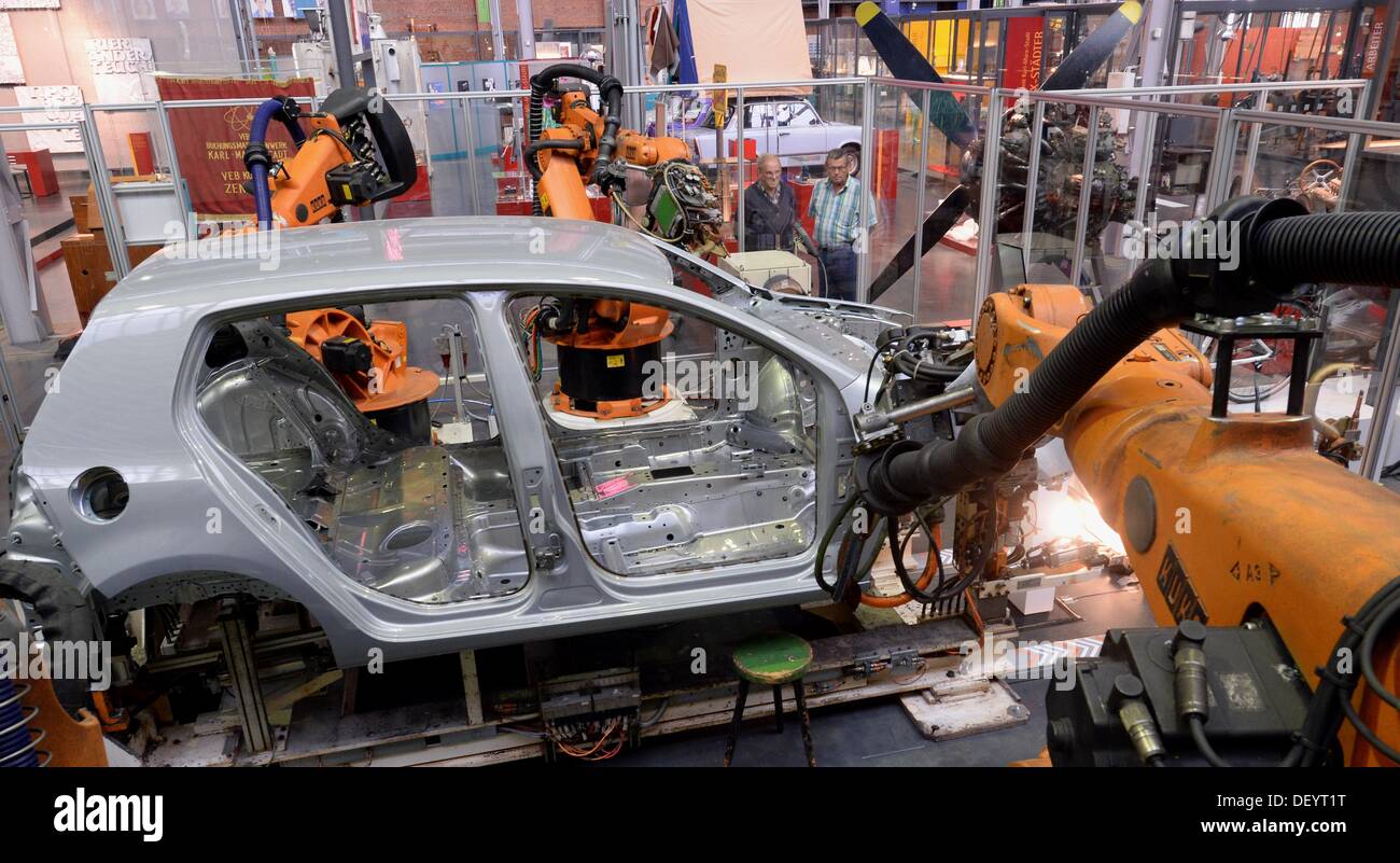 Car body shells hi-res stock photography and images - Alamy