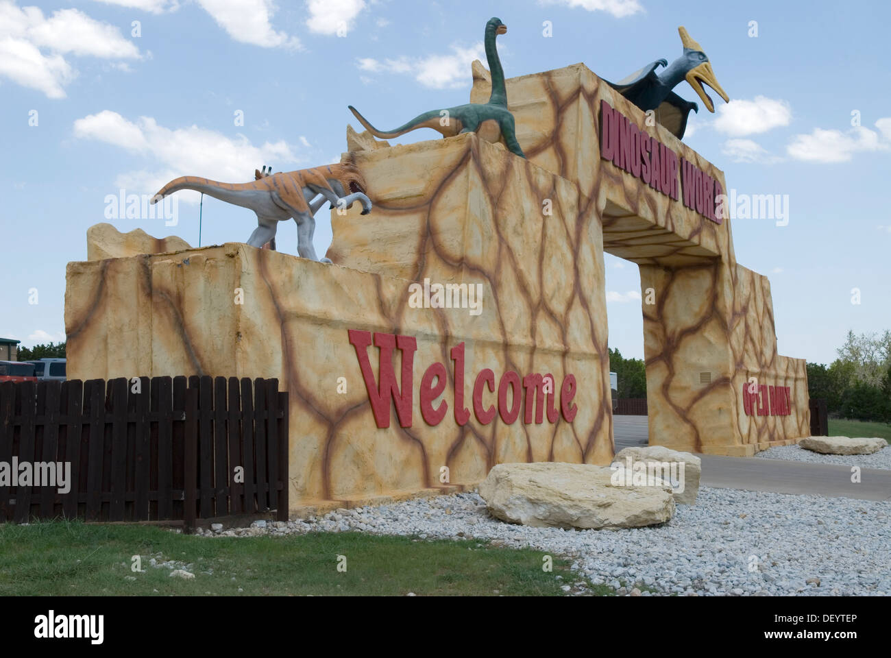 Dinosaur world sign glen rose texas hi-res stock photography and images ...