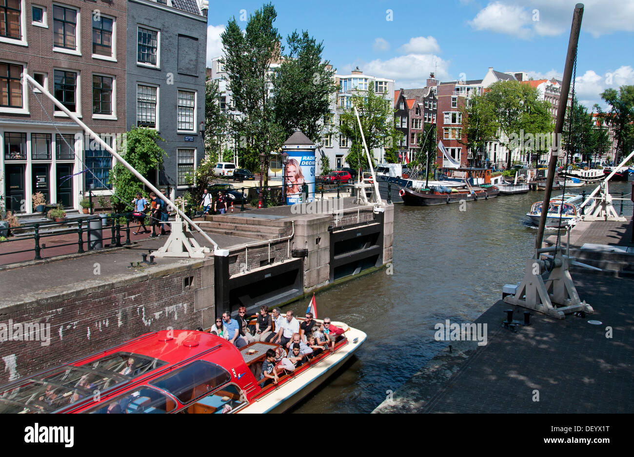 Old canal boat hi-res stock photography and images - Alamy