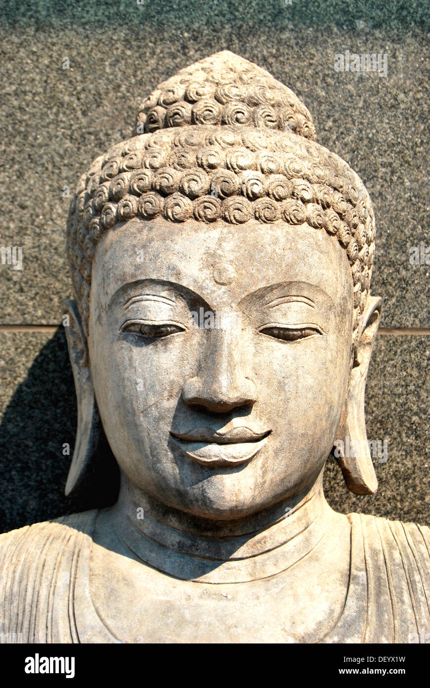 Smiling buddha buddhas hi-res stock photography and images - Alamy