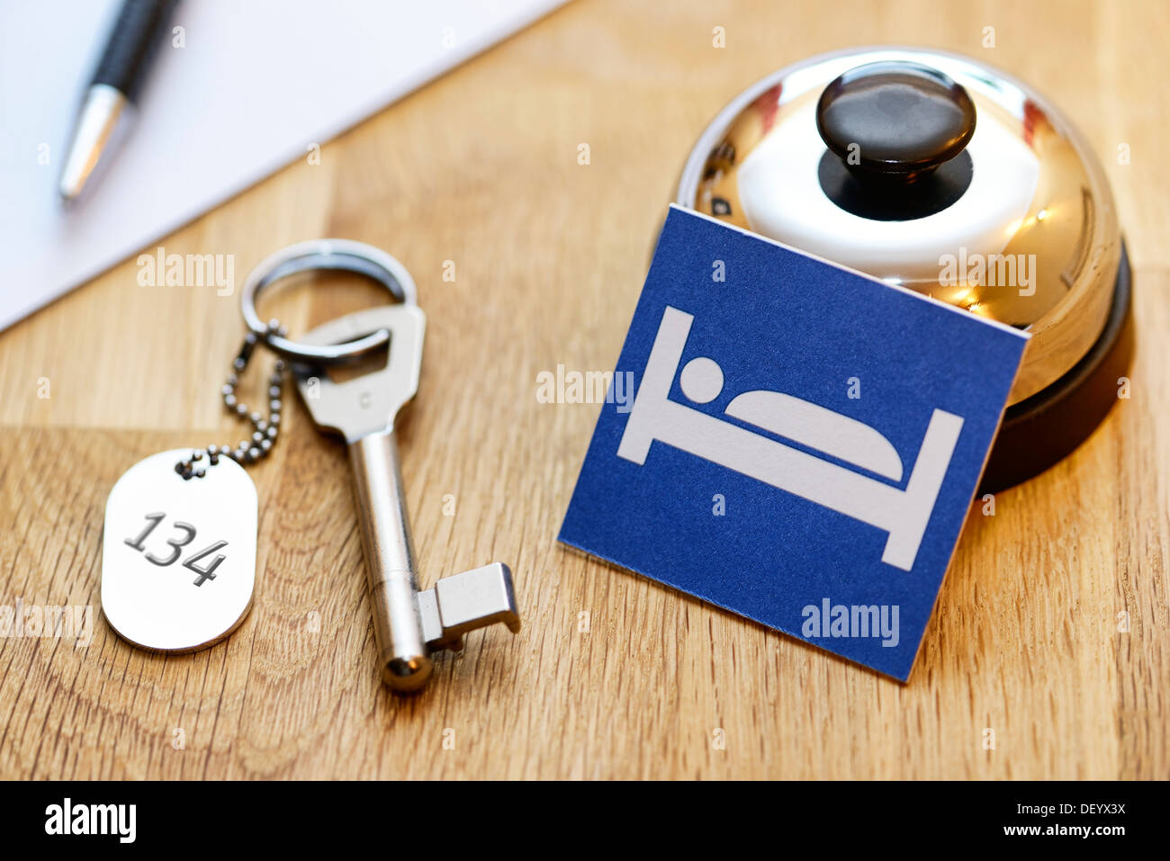 Hotel reception signs hi-res stock photography and images - Alamy