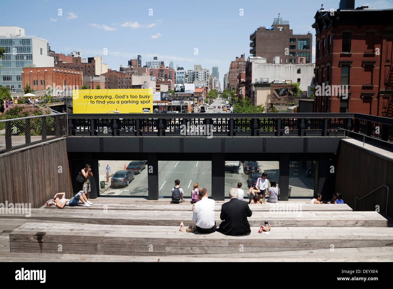 Lunch break manhattan new york hi-res stock photography and images - Alamy