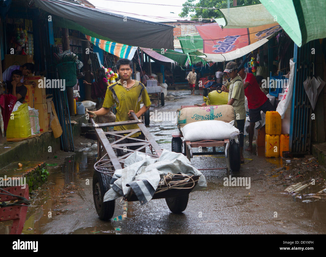 The waterfront market on Strand Road in Sittwe, Burma Stock Photo - Alamy