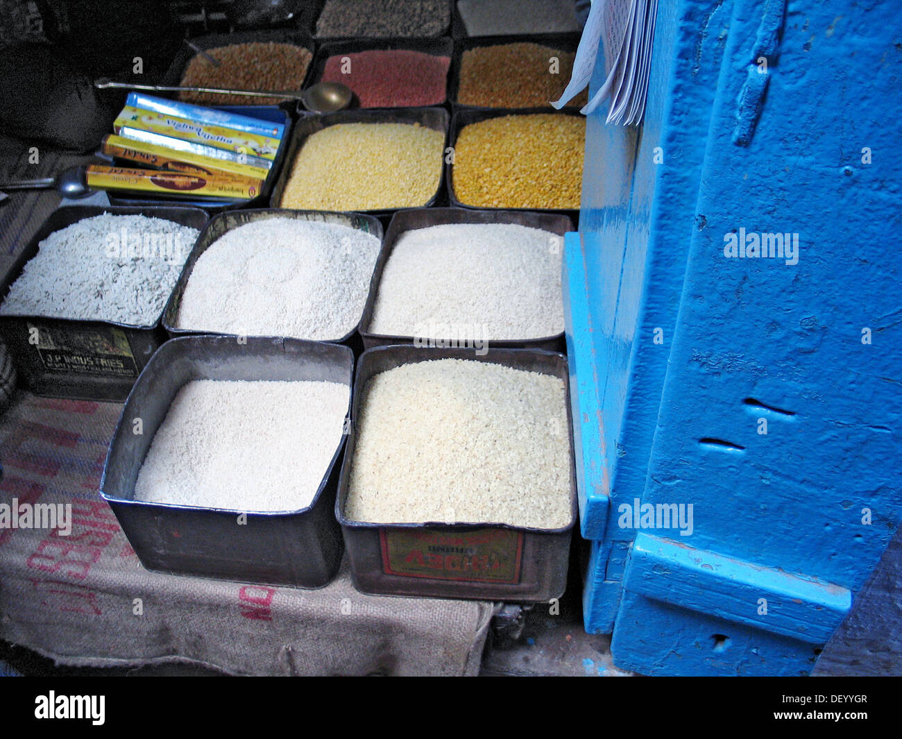 Banaras market hi-res stock photography and images - Alamy