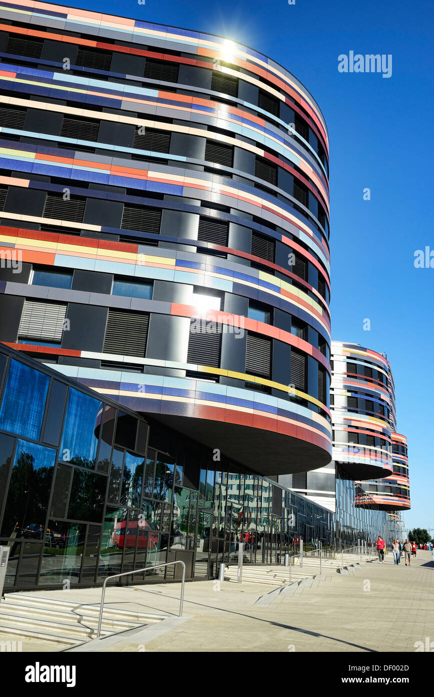 Parts of modern facades hi-res stock photography and images - Alamy