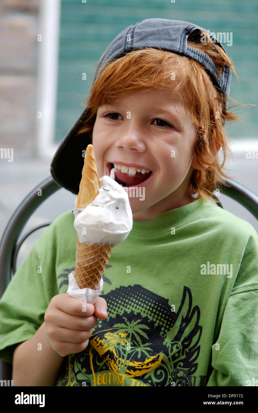 Kids Eating Ice Cream