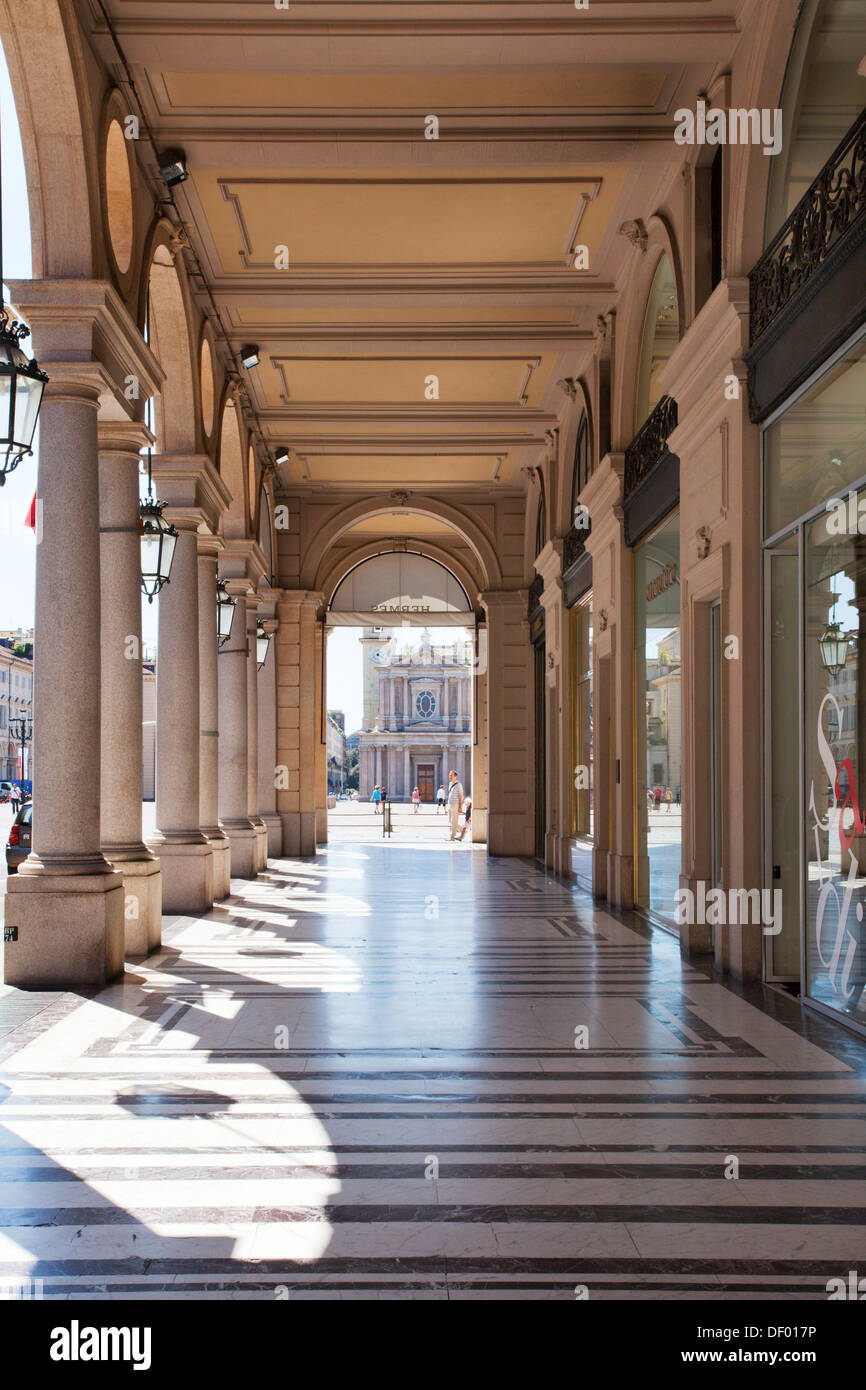 Via roma torino italy hi-res stock photography and images - Alamy