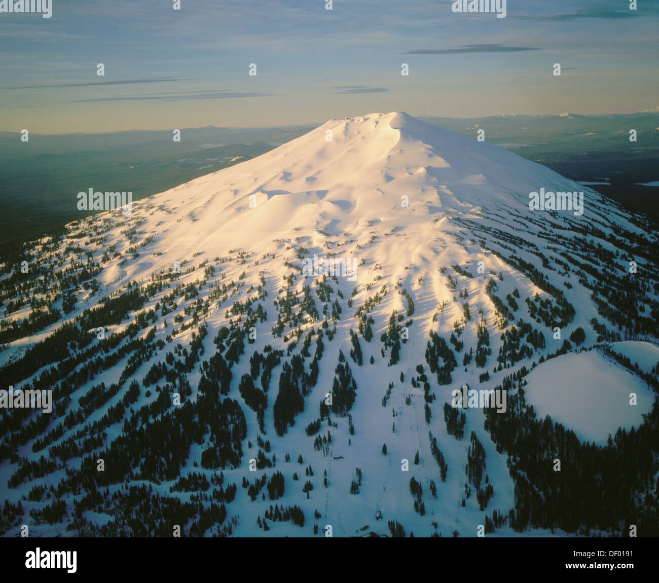 Oregon cascade range from above hi-res stock photography and images - Alamy