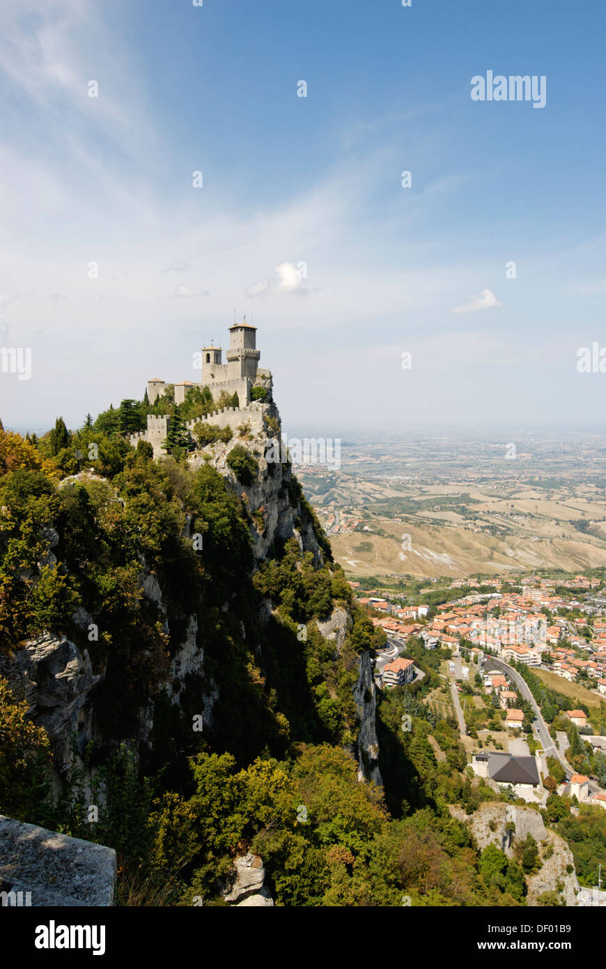 Panoramic trail at the Monte Titano ridge with La Guaita castel, La ...