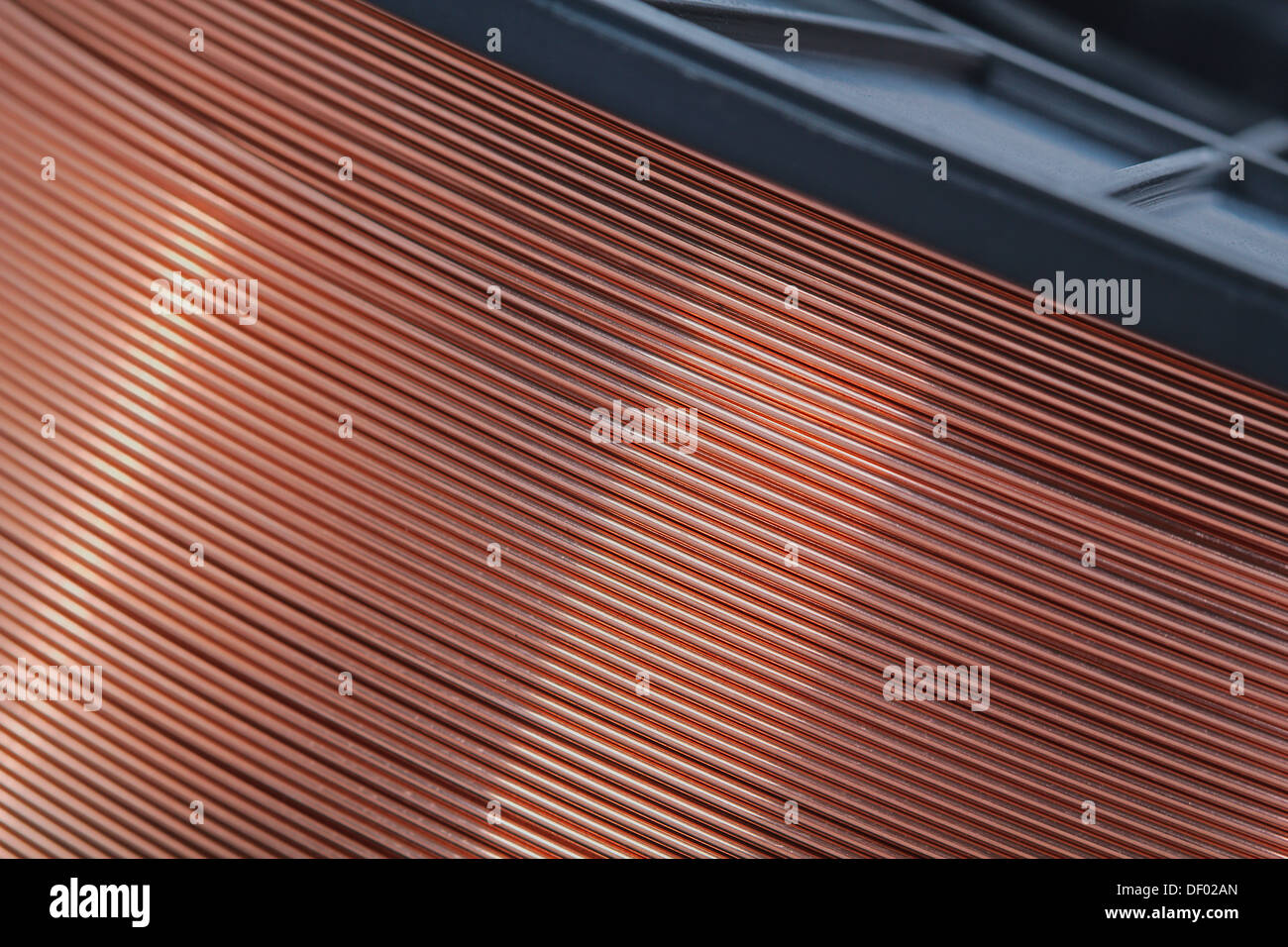 Cable with copper wire hi-res stock photography and images - Alamy