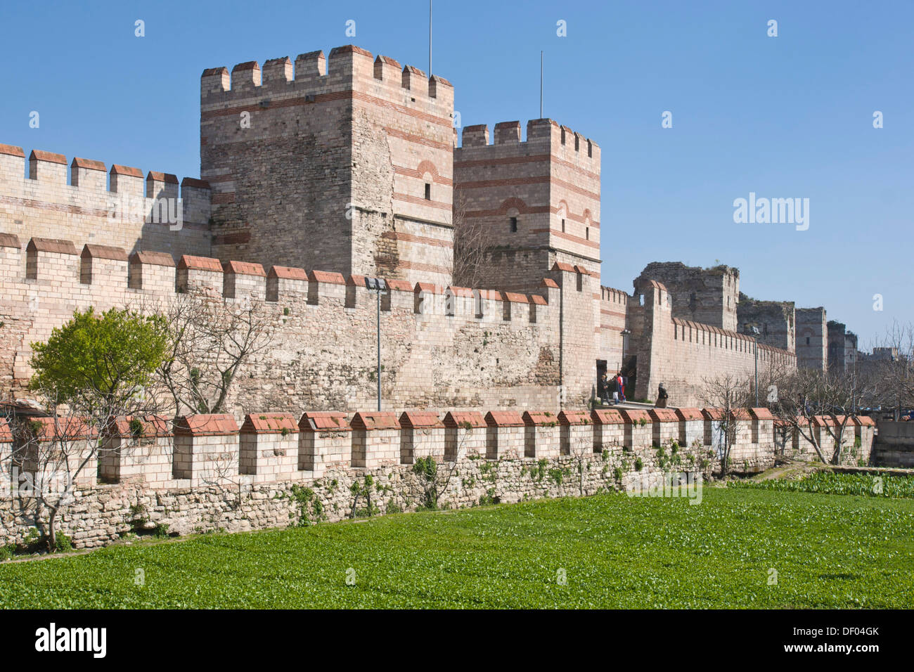 Gate at the Haci Hamza Mektebi Sokak, Walls of Constantinople, Istanbul ...
