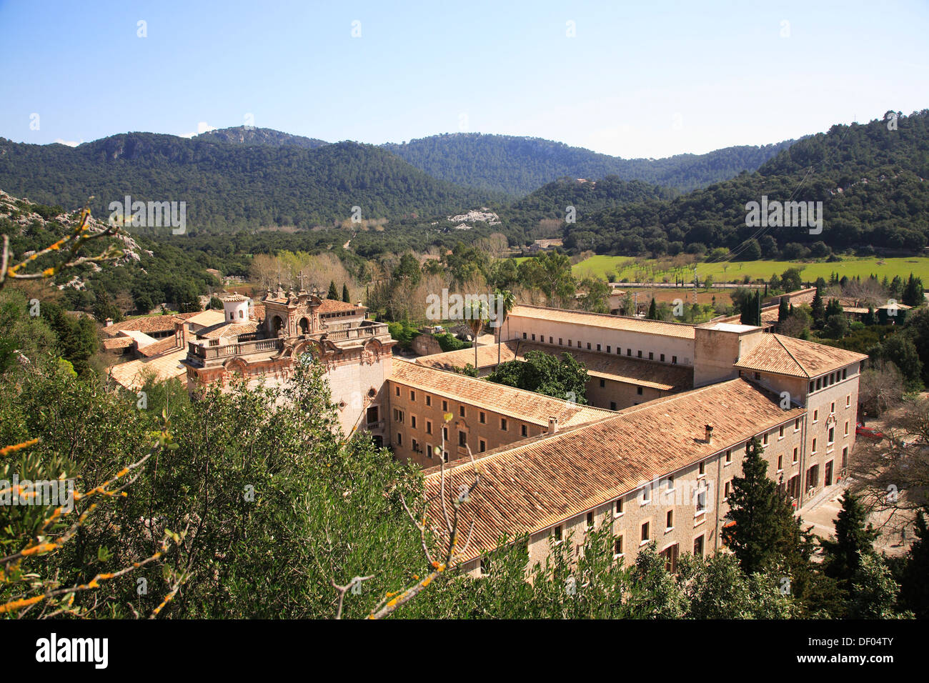 Monestir de lluc espagne hi-res stock photography and images - Alamy