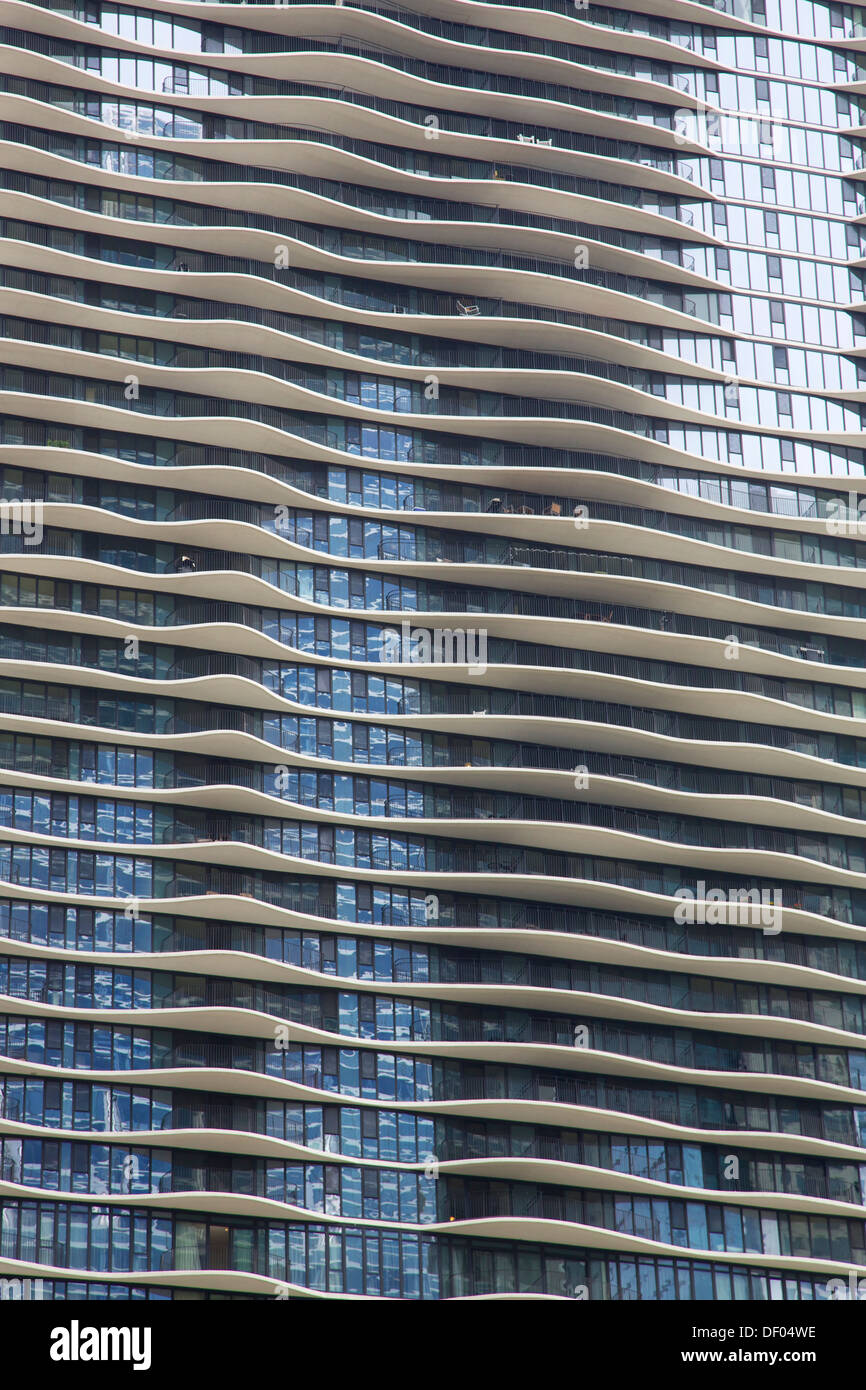 Aqua Building Chicago Illinois Stock Photo - Alamy