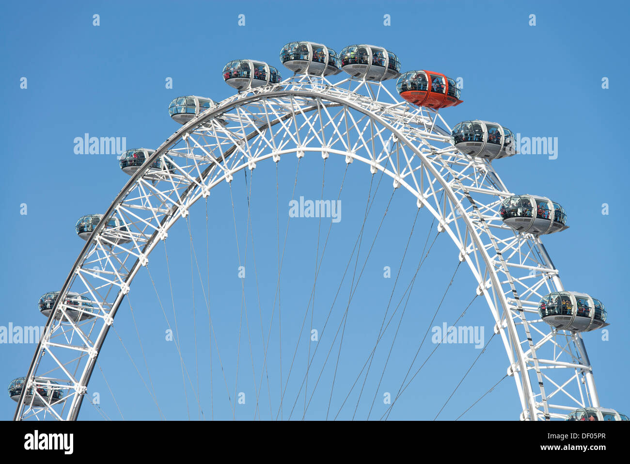 Pods london ride attraction wheel hi-res stock photography and images ...