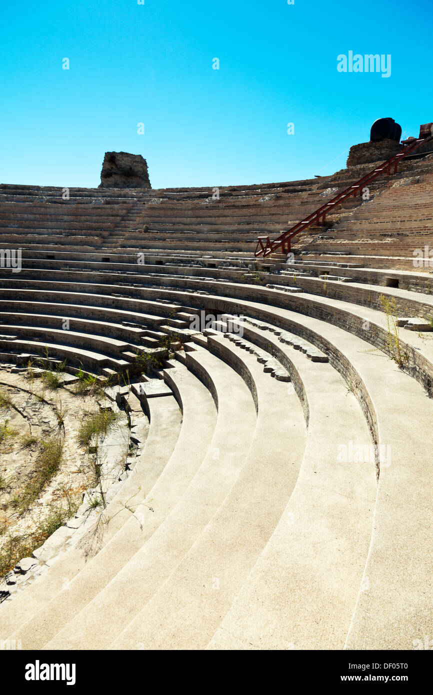 Dodoni Amphitheatre Epirus Preveza Greece Greek Roman architecture ...