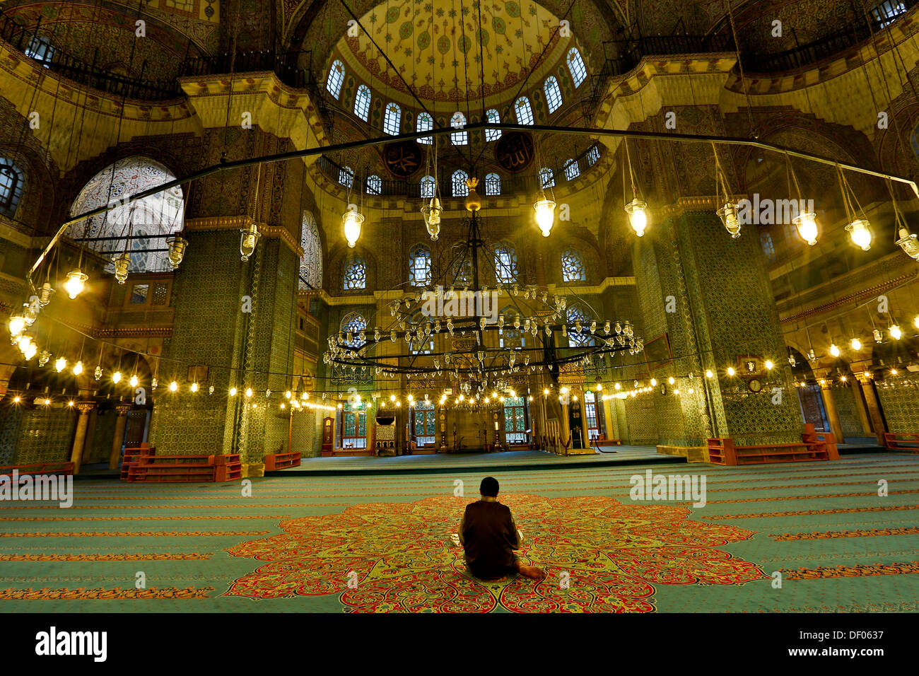 Interior of New Mosque with its paintings and tile work, Istanbul ...