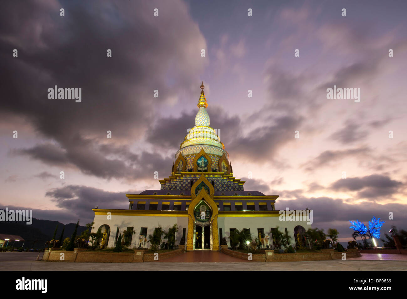 Chedi Kaew, Crystal Pagoda, Wat Tha Ton, Tha Ton also known as Ban ...