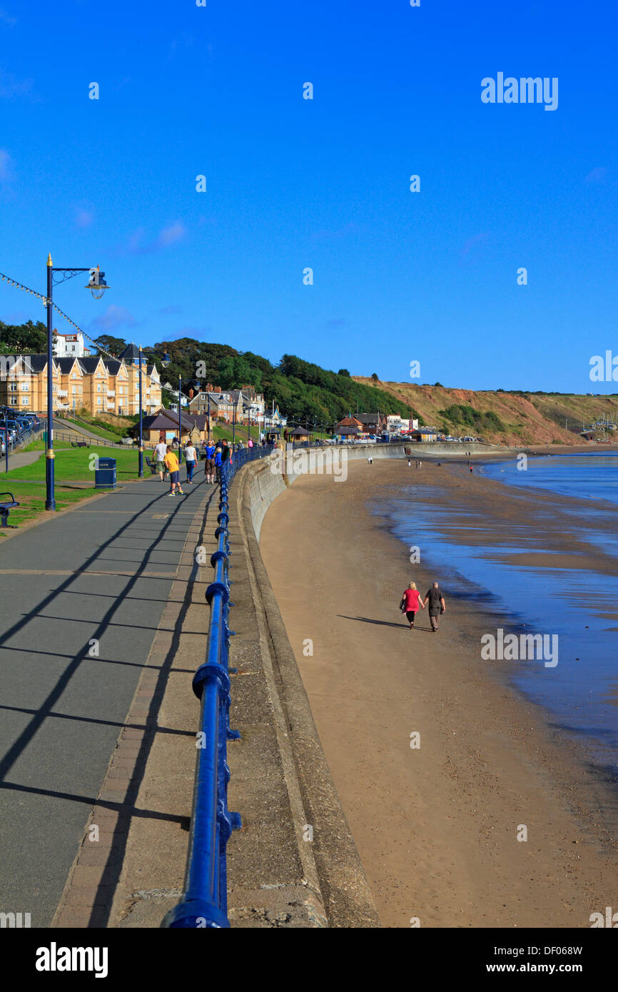 Filey seafront hi-res stock photography and images - Alamy