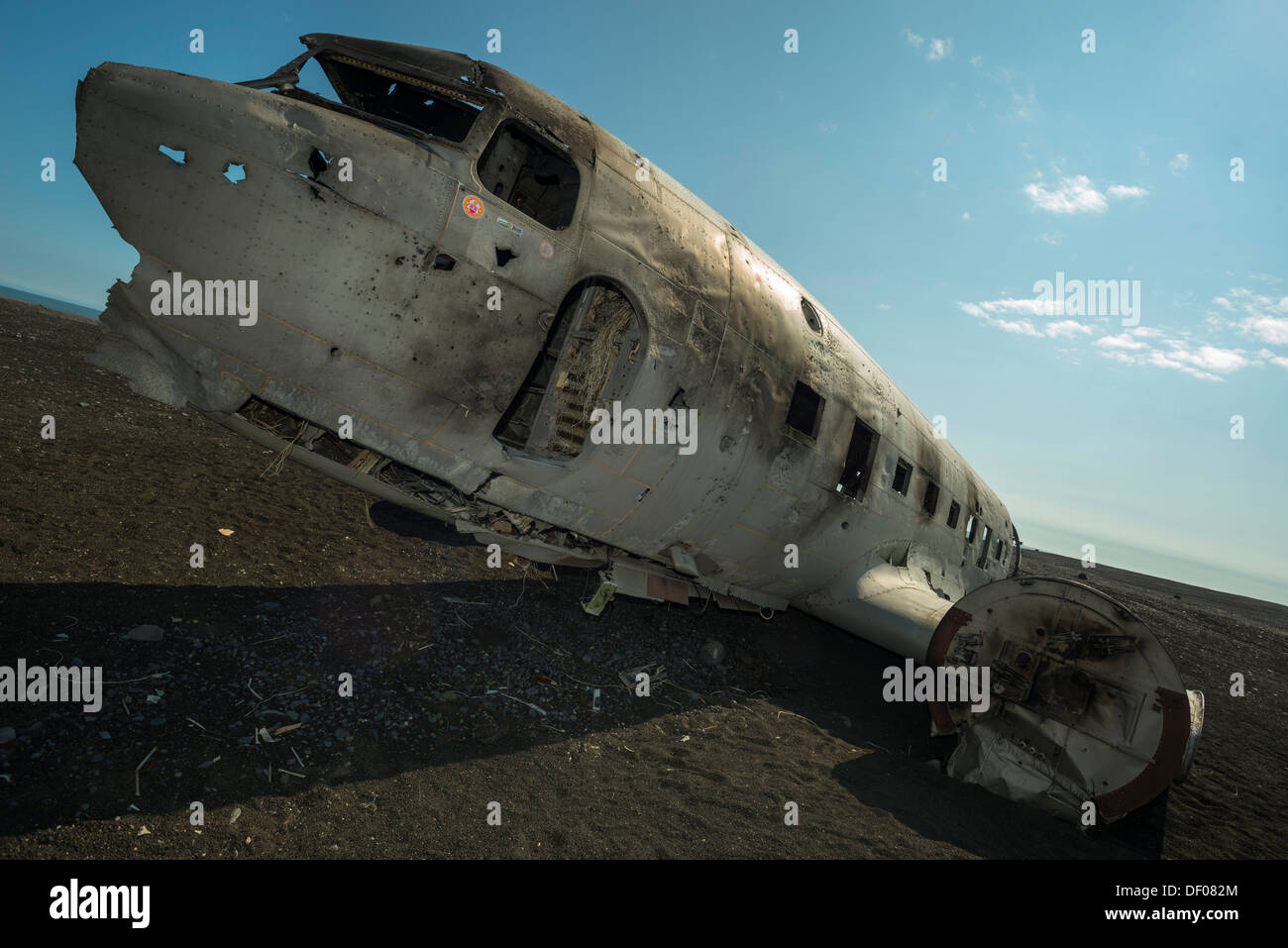 Old plane crash hi-res stock photography and images - Alamy