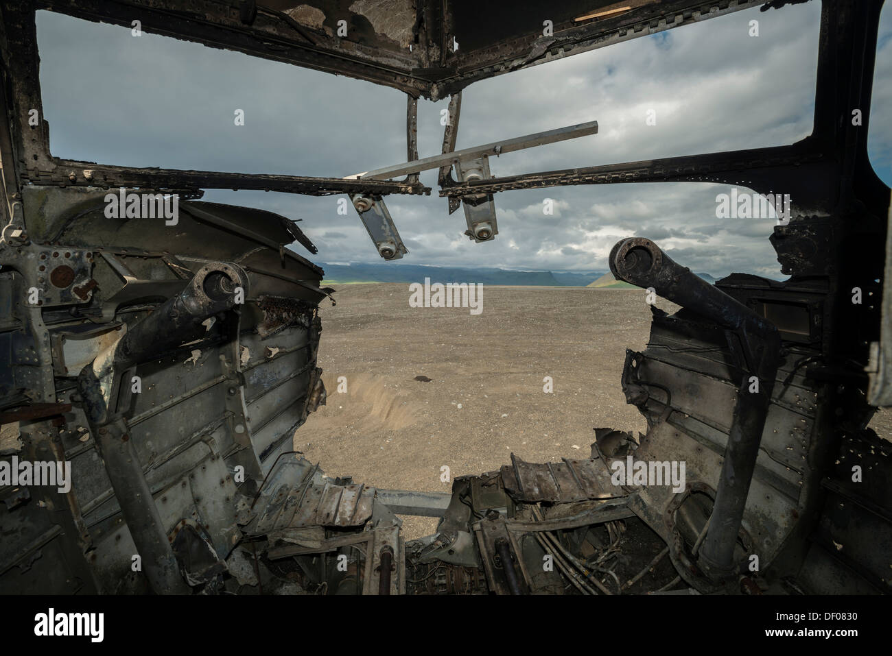 Plane crash bodies hi-res stock photography and images - Alamy