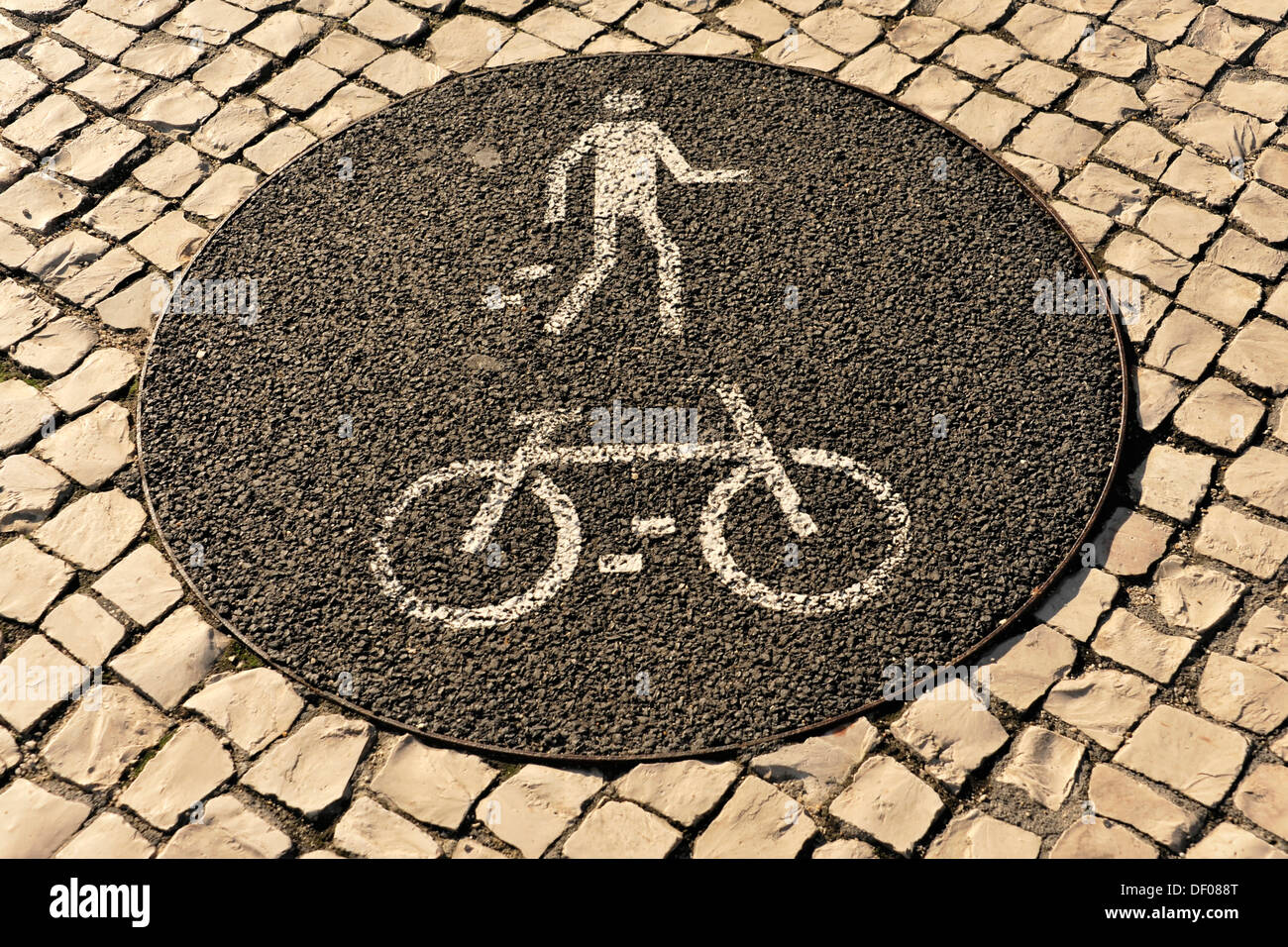 Pedestrians pictogram hi-res stock photography and images - Alamy