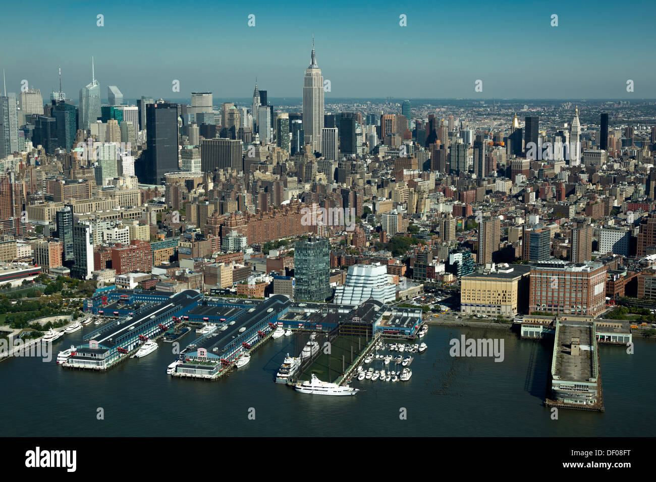 Midtown manhattan aerial hi-res stock photography and images - Alamy