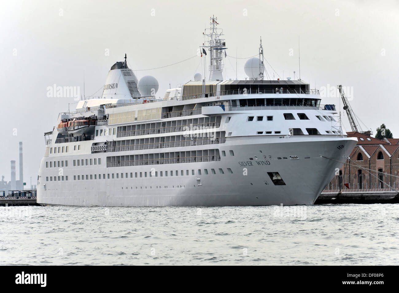 Cruise ship, Silver Wind, in the port, built in 1994, 296 passengers ...